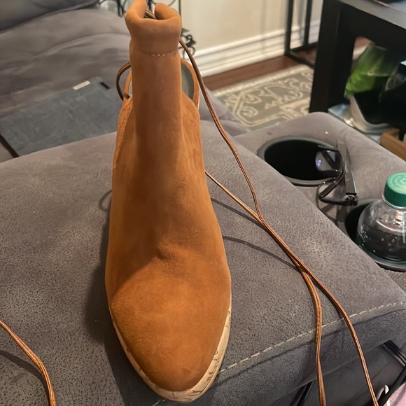 Anthropologie | Shoes | New Anthropologie M4d3 Madrid Cork Heel Suede ...